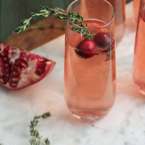 simple to make: sparkling Berry and Pomegranate Juice Mocktail - Casa ...