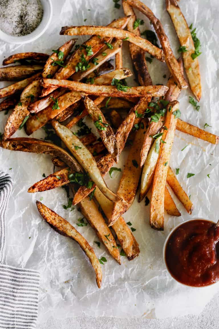 homemade French fries made in the air fryer - Casa de Crews