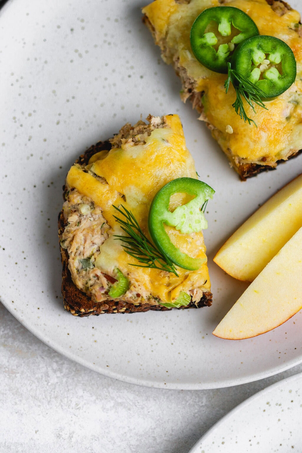 spicy tuna melt made with pickled jalapeños (from a jar) - Casa de Crews